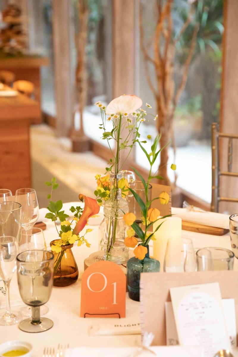 結婚披露宴のテーブルナンバー | coco shu designさん(結婚式プロフィール雑誌デザイナー)のポートフォリオ | ココナラ